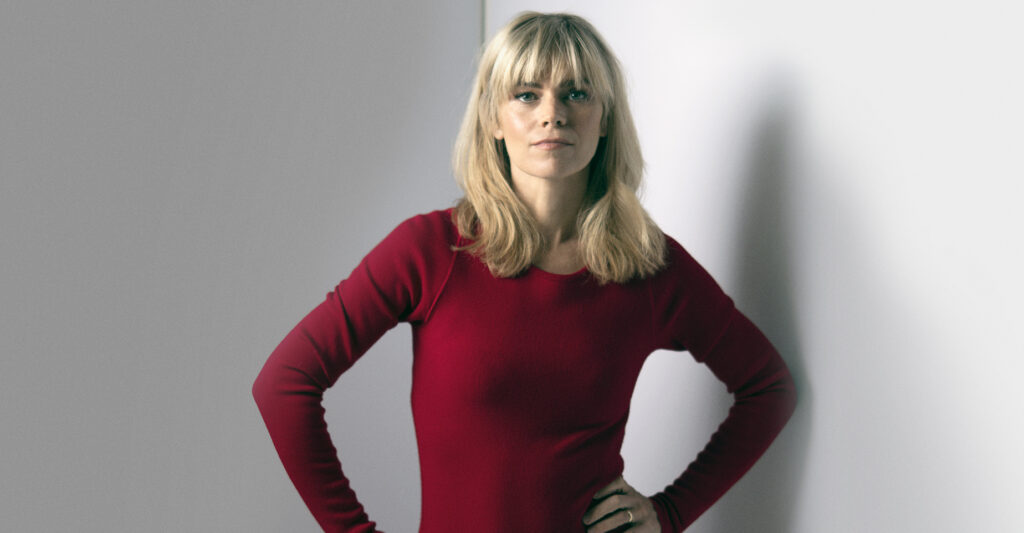 המדומיין ניראה אמיתי, אצל האמנית Alex Prager | D+A Magazine